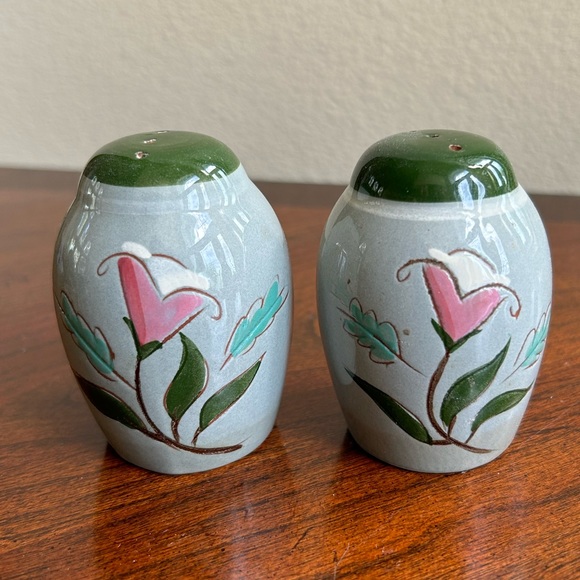 Stangl | Dining | Vintage Stangl Salt And Pepper Set | Poshmark